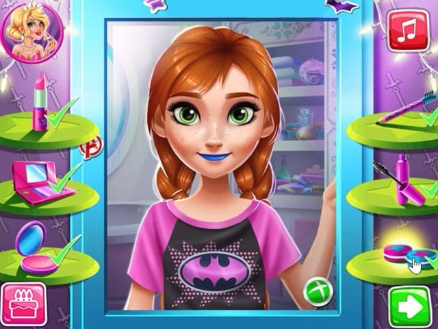 ICE PRINCE GEEK FASHION juego online en JuegosJuegos.com